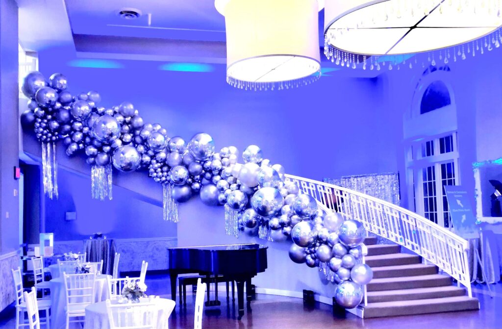 Organic Balloon Arches | Balloon Decor | Balloon Artistry By Mandana