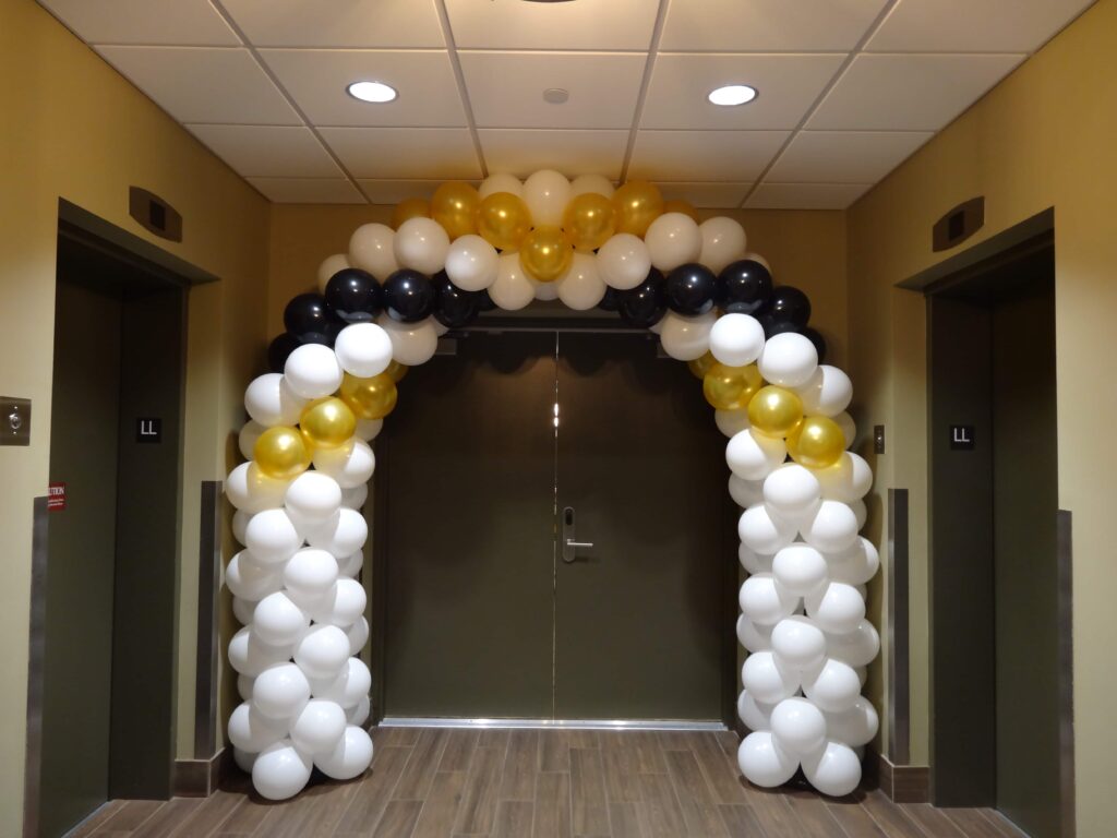 Classic Balloon Arches | Balloon Decor | Balloon Artistry By Mandana
